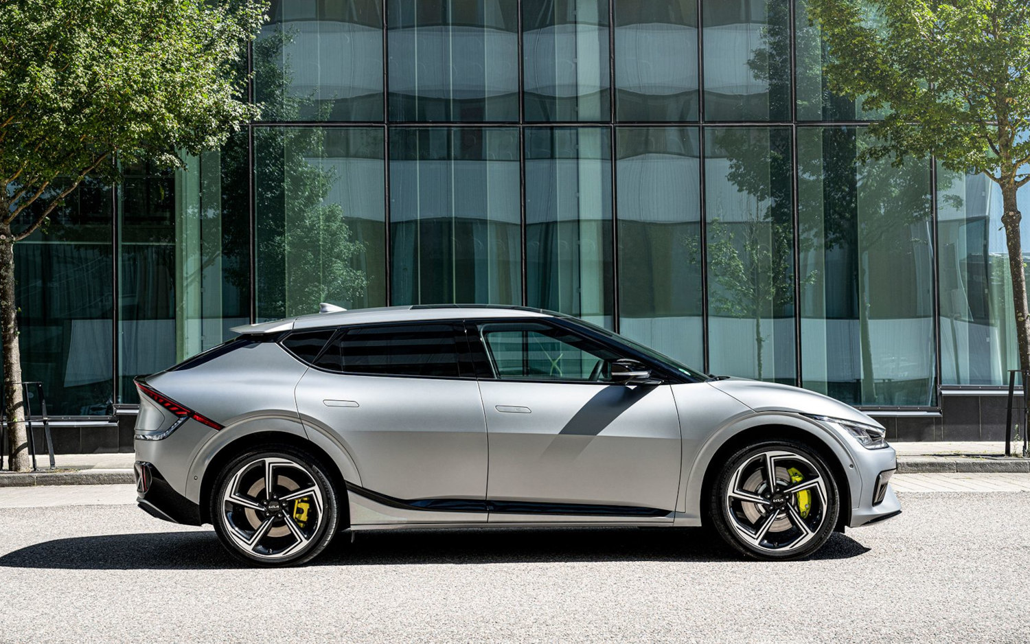 Kia EV6 GT 2023 | SUV Drive